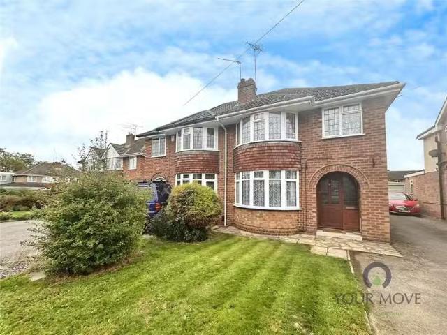 Cozy 3 bedroom Semi Detached House to rent, Teal Road, Studley.