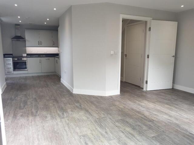 For Rent 3 Bedroom Shared Living/roommate Bournemouth Dorset DLS99809499