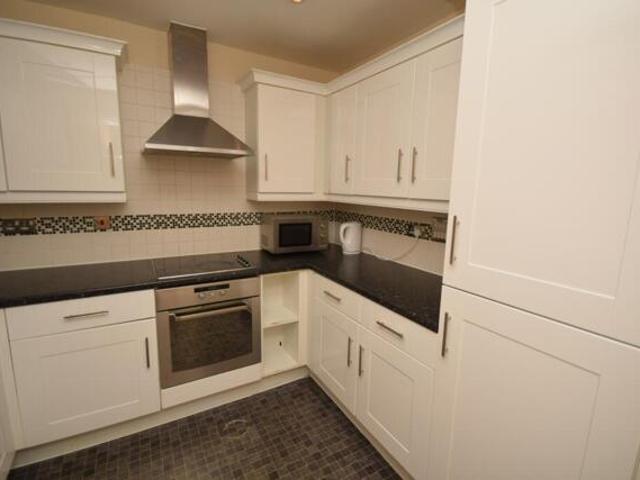 For Rent 3 Bedroom Shared Living/roommate Hatfield Hertfordshire DS101555103