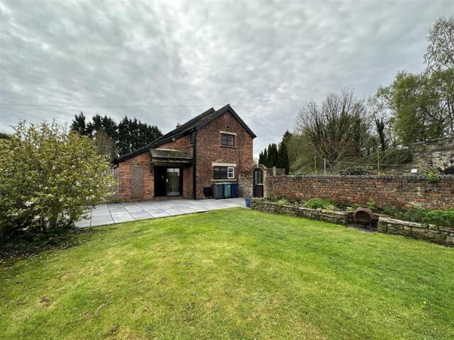 For Rent 3 Bedroom Shared Living/roommate Lancs Lancashire DS101927533