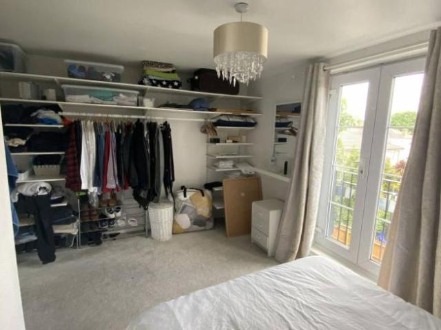 For Rent 3 Bedroom Shared Living/roommate London London DLS102816660