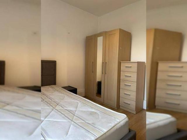 For Rent 3 Bedroom Shared Living/roommate London London DLS67587683