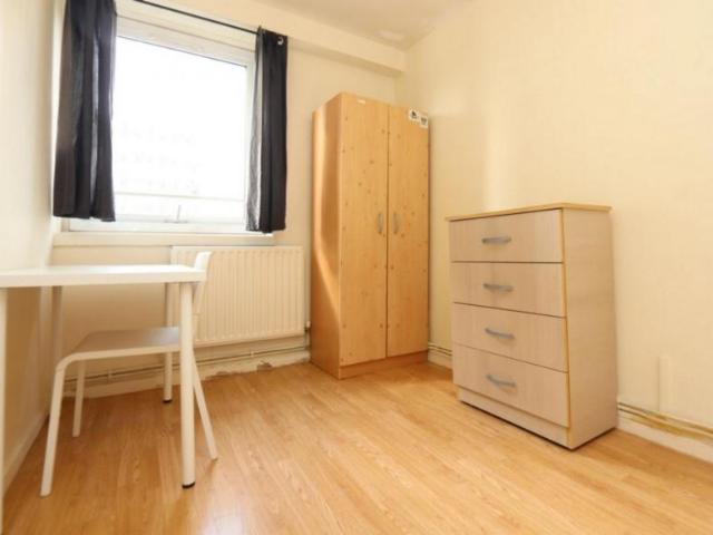 For Rent 3 Bedroom Shared Living/roommate London London DLS90559712