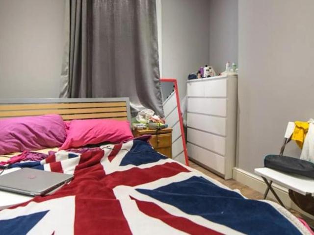 For Rent 3 Bedroom Shared Living/roommate London London DLS90560578