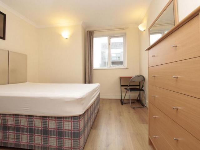 For Rent 3 Bedroom Shared Living/roommate London London DLS90560030