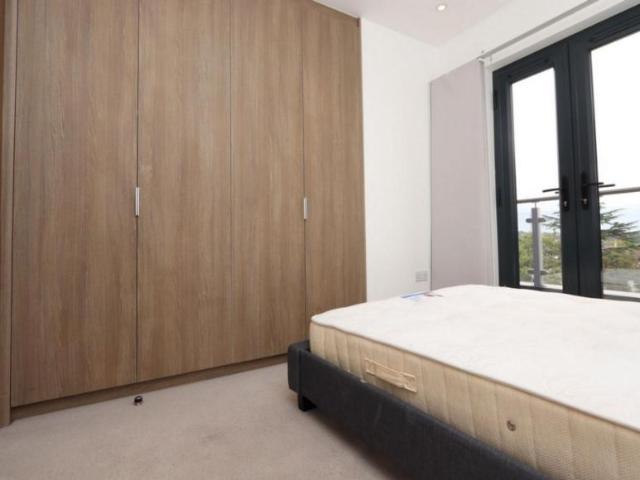 For Rent 3 Bedroom Shared Living/roommate London London DLS90560086