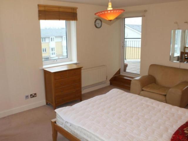 For Rent 3 Bedroom Shared Living/roommate London London DLS90560321