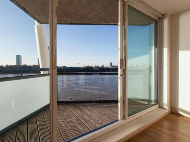 For Rent 3 Bedroom Shared Living/roommate London London DLS90562737