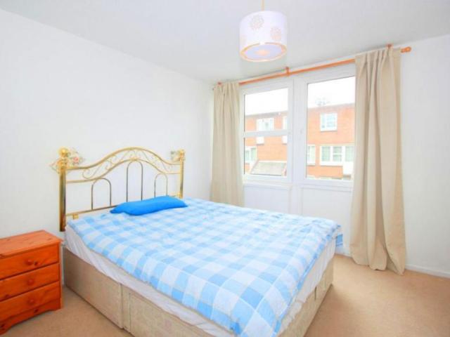 For Rent 3 Bedroom Shared Living/roommate London London DLS90563676