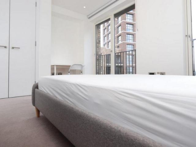 For Rent 3 Bedroom Shared Living/roommate London London DS90559987