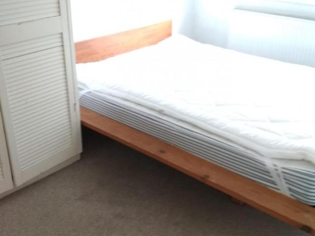 For Rent 3 Bedroom Shared Living/roommate London London DS90563694