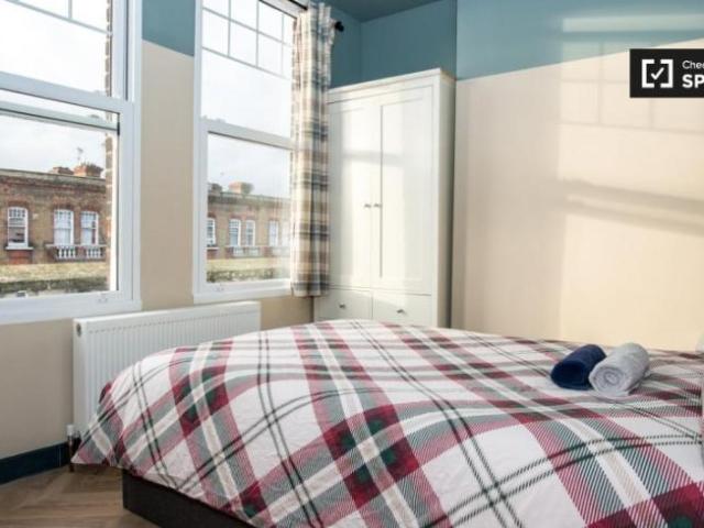 For Rent 3 Bedroom Shared Living/roommate London London DS101736715