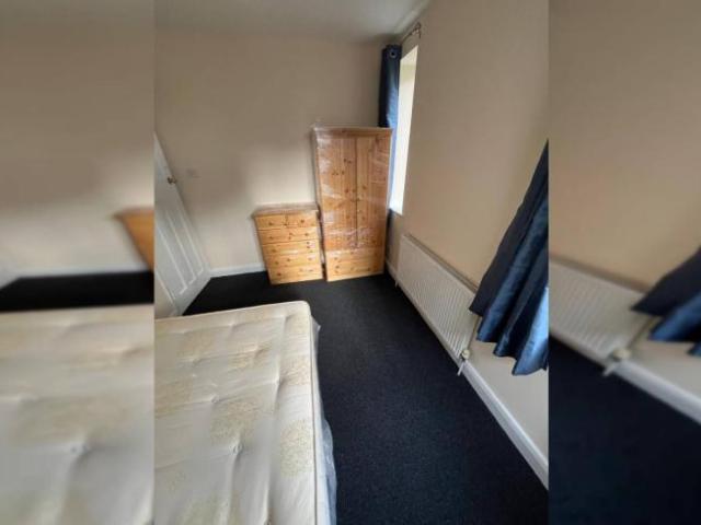 For Rent 3 Bedroom Shared Living/roommate London London DS101845064