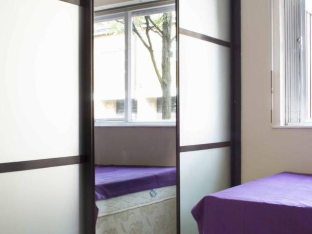 For Rent 3 Bedroom Shared Living/roommate London London DS101852583