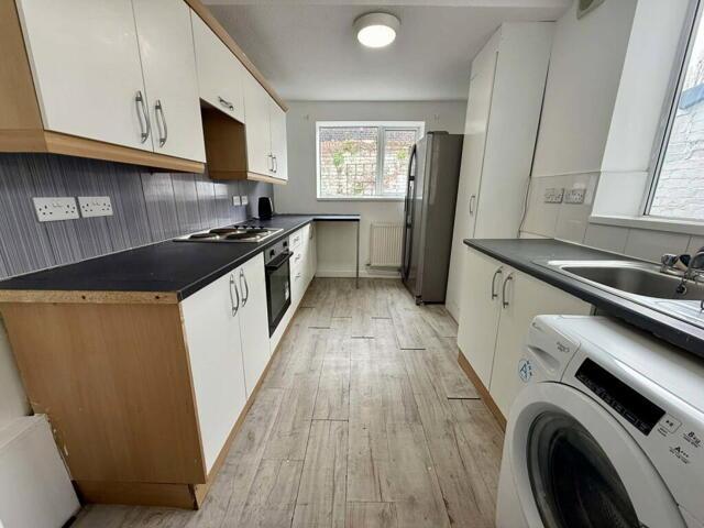 For Rent 3 Bedroom Shared Living/roommate St. Helens Merseyside DLS101868366