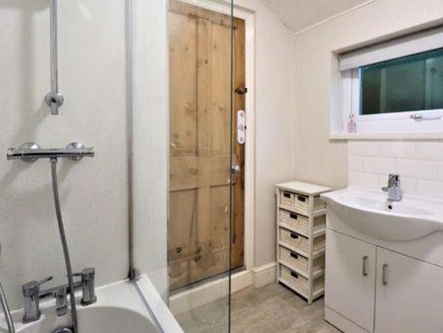 For Rent 3 Bedroom Shared Living/roommate West Midlands England DS97422116