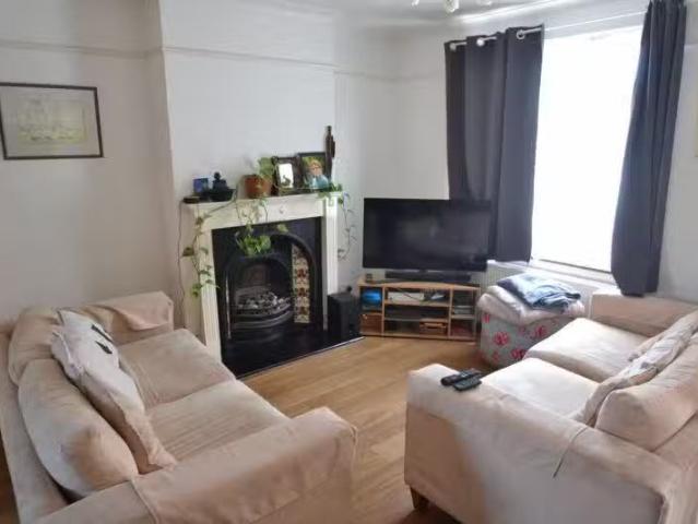 New 3 bedroom terraced house for rent in Devonshire Square, Br.