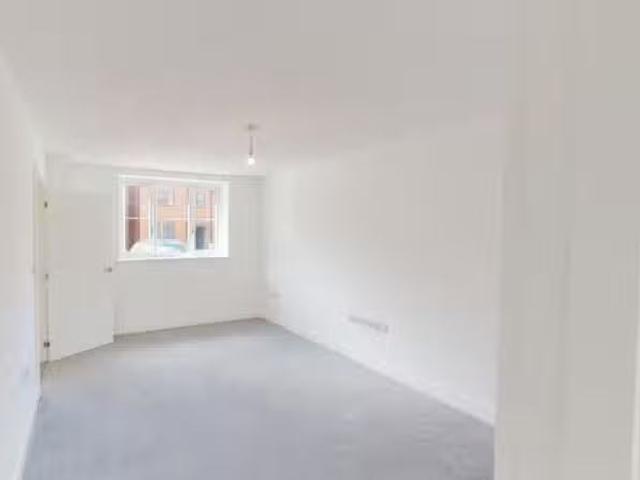 Nice 3 bedroom terraced house for rent in Family Houses Ayle.