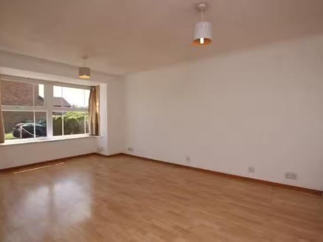 Cheap 3 bedroom terraced house for rent in Long Close, BS32