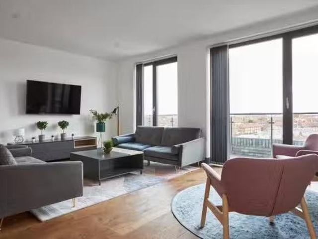 Rental! 3 BR Clarkson Road