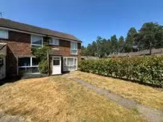 Charming 3 BR Property & Houses to Rent: Honister Walk, Camber.