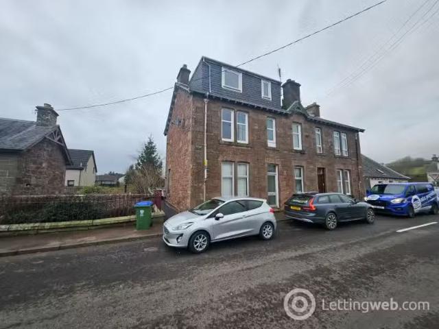 Unique 3 BR Property to rent in 3 Birnam Place, Blairgowrie, P.