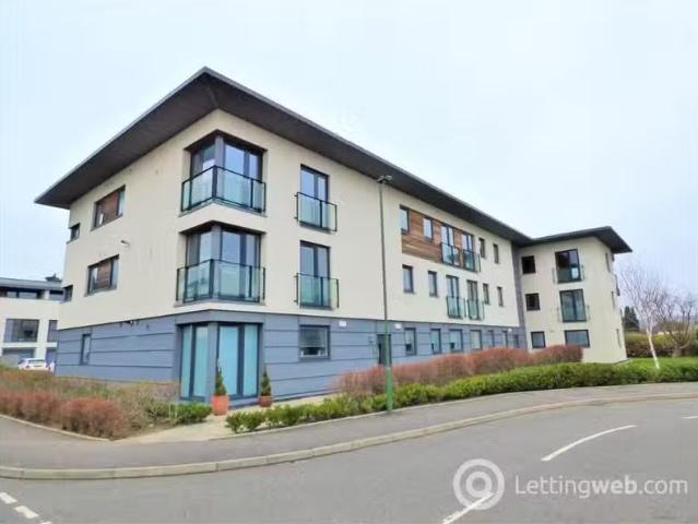 Deal! 3 BR Property to rent in Burnbrae Place, Corstorphine, E.