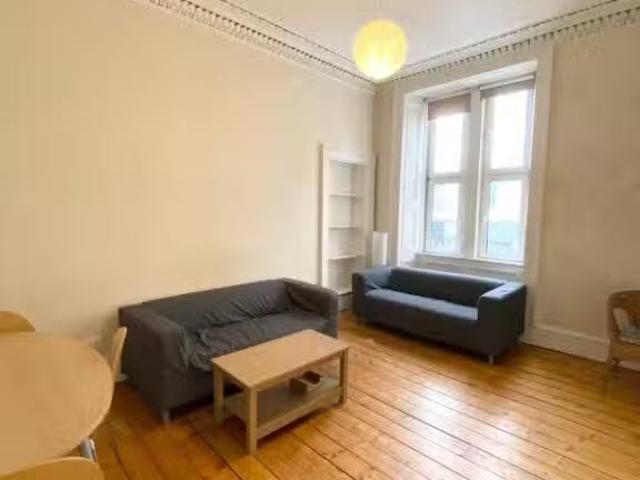 Charming 3 BR Property to rent in Dalry Road, Edinburgh, EH11