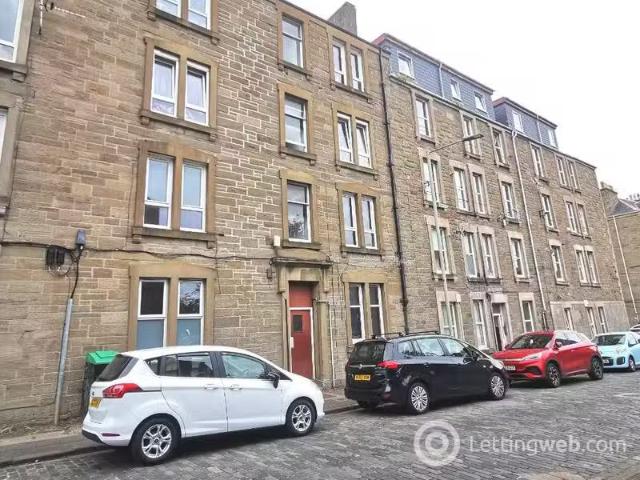 For Rent! 3 BR Property to rent in Ogilvie Street, Stobswell.