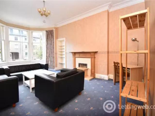 Cozy 3 BR Property to rent in Strathearn Road, Edinburgh, Midl.