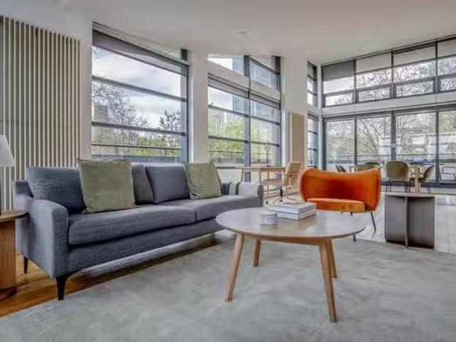Deal! 3 Rooms Lexington Apartments, City Road, Old Street 3.