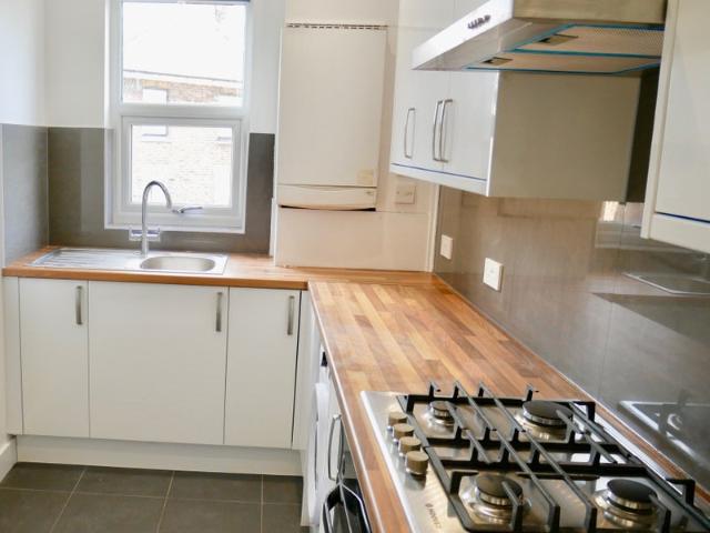 FOR RENT! Two Bedrooms flat in West Ealing