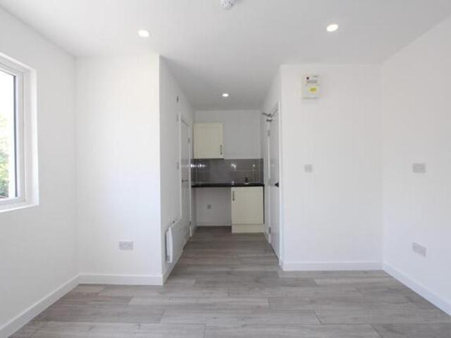 For Rent Apartment Harrow Great London DS101510428