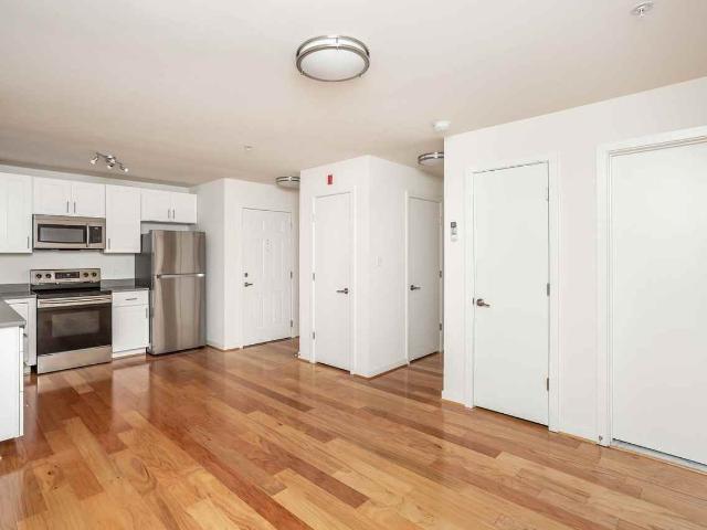 For Rent: Downtown Elegance at 605 Park Ave– Your Urban Haven Awaits! 1 Bedroom Apartment for Rent at 605 Park Ave, Baltimore, MD 21201 Mount Vernon