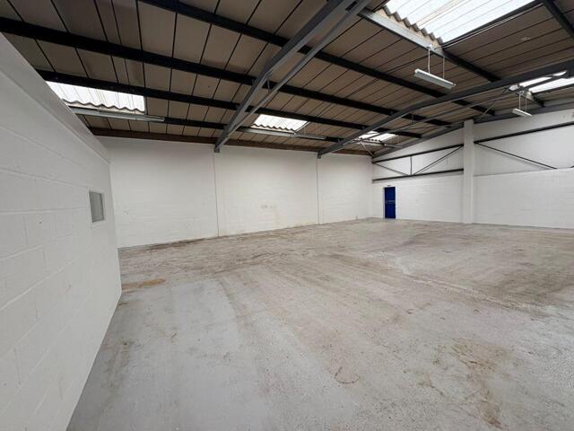 For Rent House Brierley Hill West Midlands DS100539236