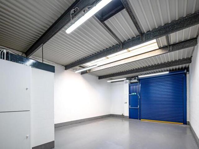 For Rent House Redditch Worcestershire DLS99840881