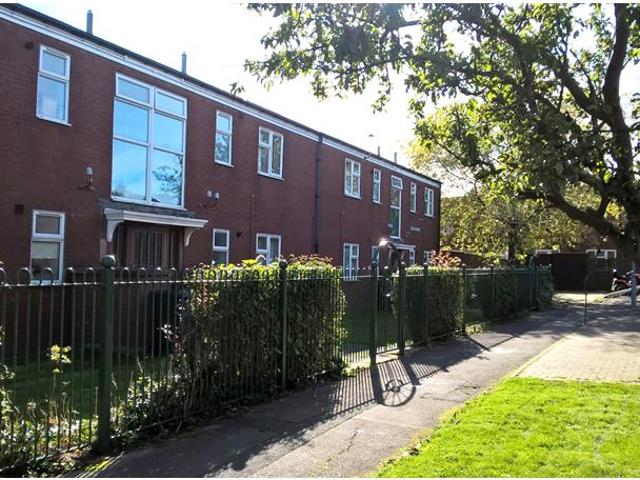 For Rent in Darren Street, Bradford. 1 Bedroom, Ground Floor Flat
