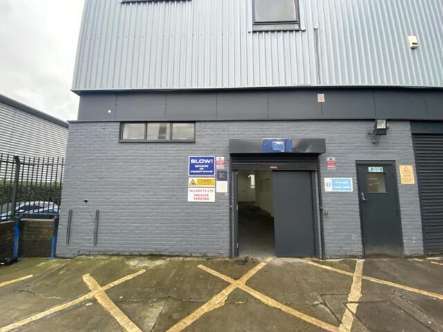 For Rent Industrial Londres London DLS100030253