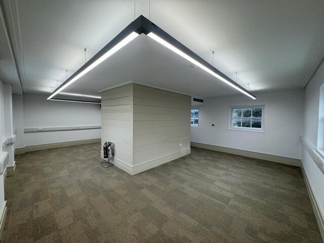 For Rent Office Brentford Great London DLS99427696