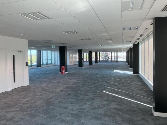 For Rent Office Surrey Great London DS101745536