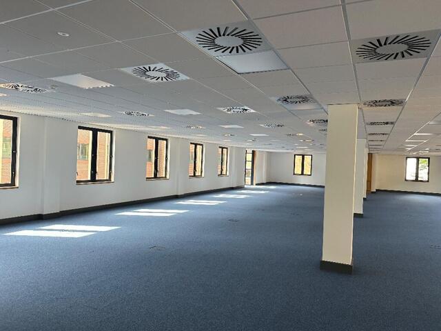 For Rent Office Redhill Surrey DLS99911639