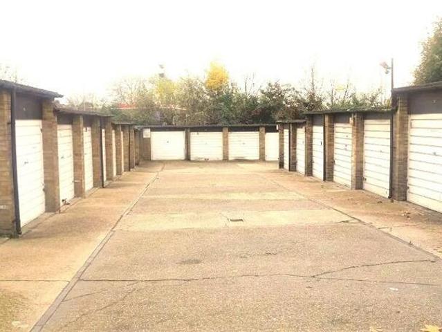 For Rent Parking Epping Forest London DS99233351