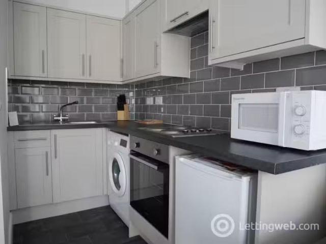 Charming Property to rent in Murdoch Terrace, Edinburgh
