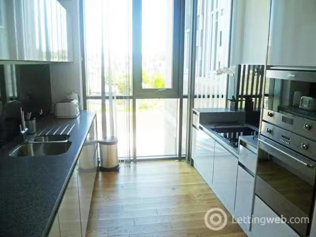 Charming Property to rent in Apt 64 Gordondale House, Gordonda.