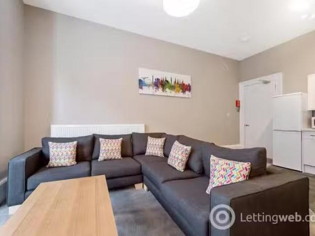 Just in! Property to rent in Bath Street, Glasgow, G2