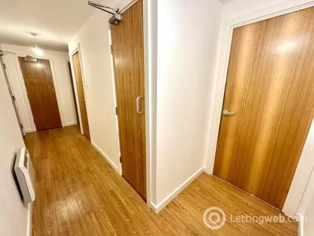 Cheap Property to rent in Blackfriars Road, City Centre, Glasg.