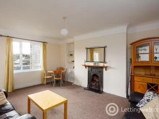 Cozy Property to rent in Bruntsfield Gardens, Bruntsfield, Edi.