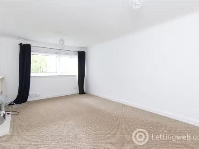 Cheap Property to rent in Calder Gardens, Edinburgh, EH11