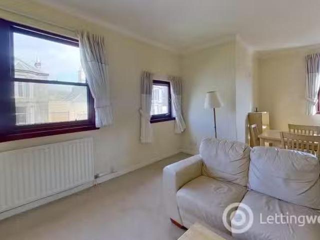 Just in! Property to rent in Cobden Road, Edinburgh, EH9
