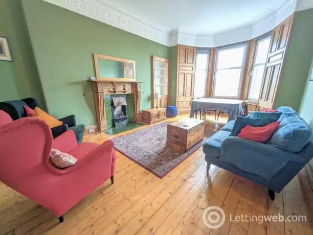 Just in! Property to rent in Falcon Gardens, Morningside, Edin.
